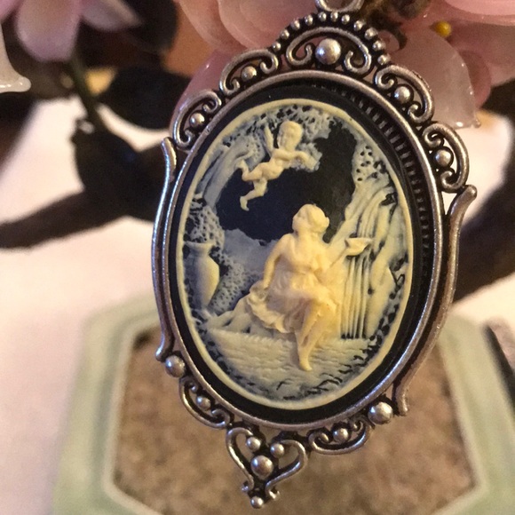 Vintage | Jewelry | Vintage Engraved Angels Lucite Pendent | Poshmark